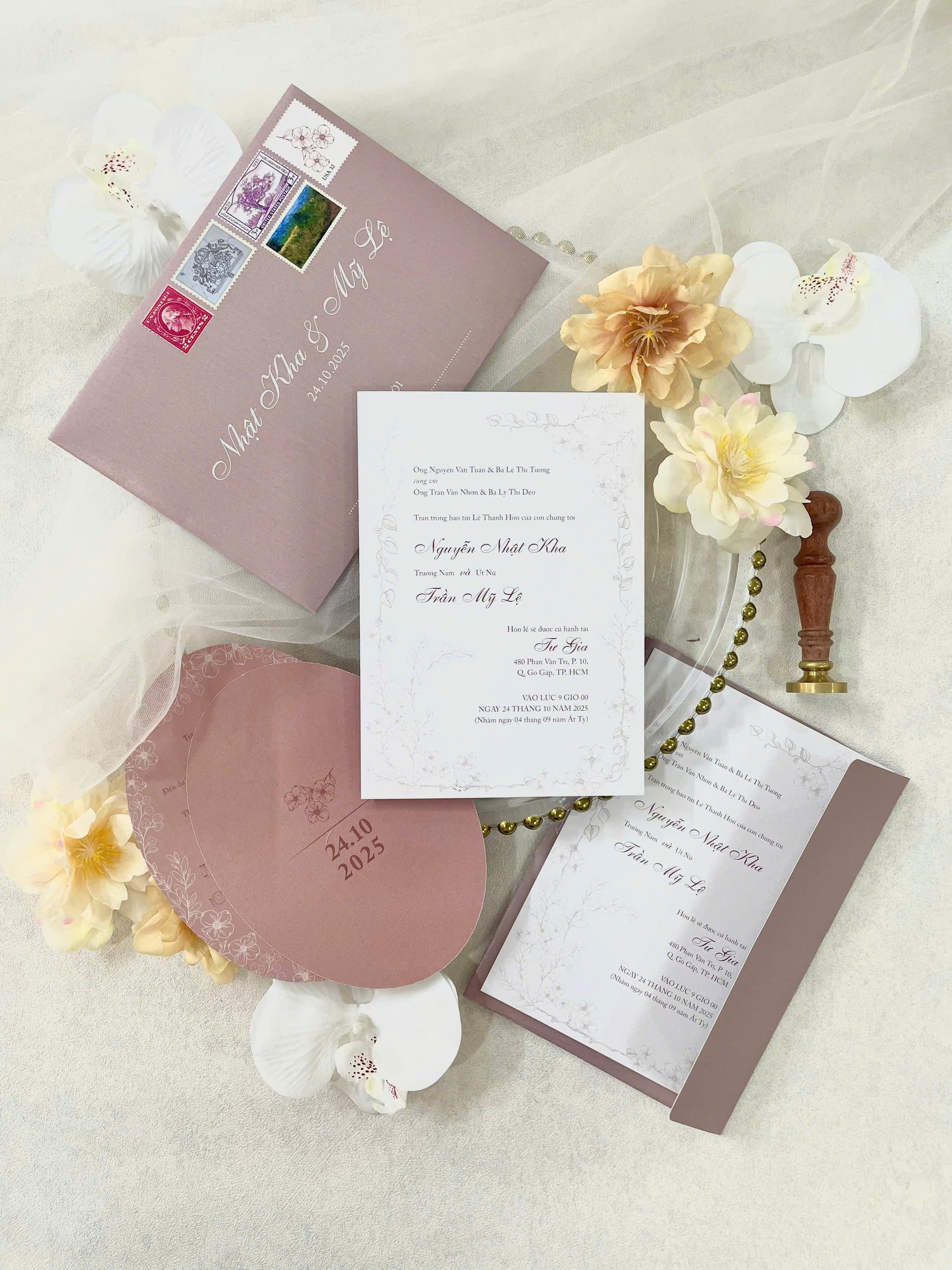 Elegant Floral Frame Oval Mocha Mousse Wedding Invitation P250616 ...